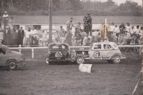 Speedway stock cars super stocks New Zealand