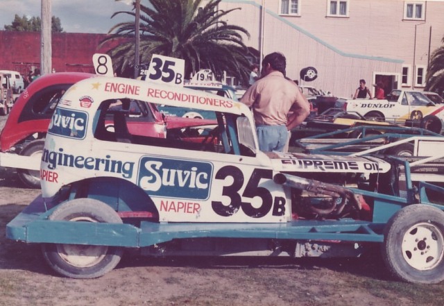 Speedway stock cars super stocks New Zealand