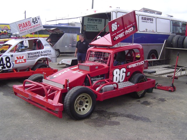 Speedway stock cars super stocks New Zealand
