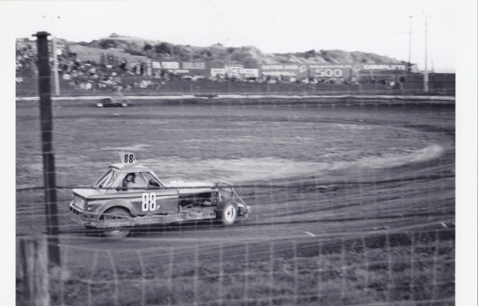 Speedway stock cars super stocks New Zealand