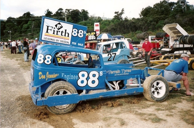 Speedway stock cars super stocks New Zealand