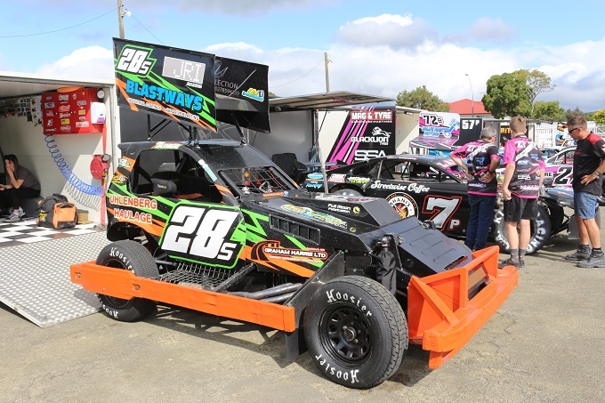 Stock car photos, Super stocks website New Zealand