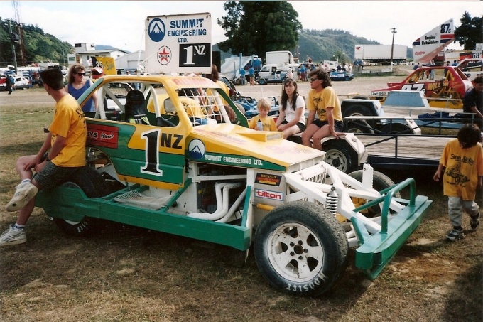 Speedway stock cars super stocks New Zealand