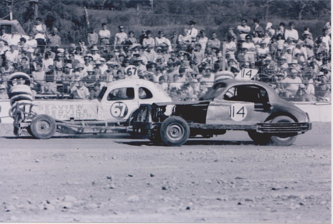 Speedway stock cars super stocks New Zealand