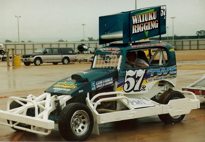 Speedway stock cars super stocks New Zealand